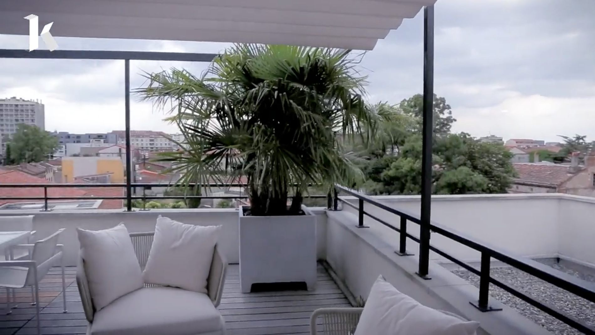 La maison sur le toit - Kansei TV