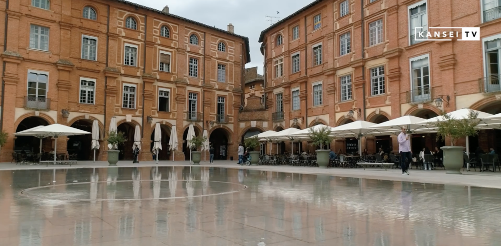 La Place Nationale de Montauban - Kansei TV